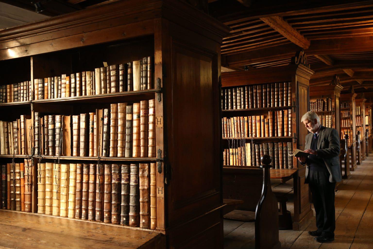 Chained Library Tours - Wells Cathedral